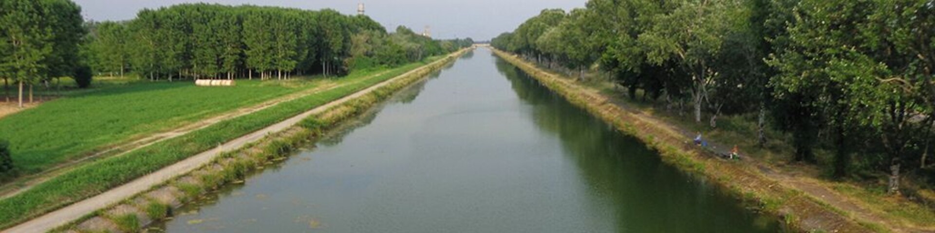 Il canale Milano-Cremona-Po nel territorio comunale di Spinadesco.