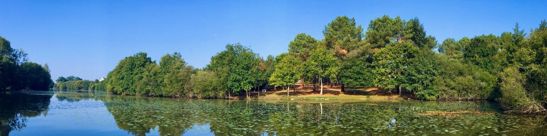 The lake at Gravotel.