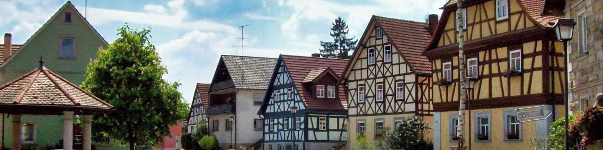 The old village centre Neubrunn-Kirchlauter