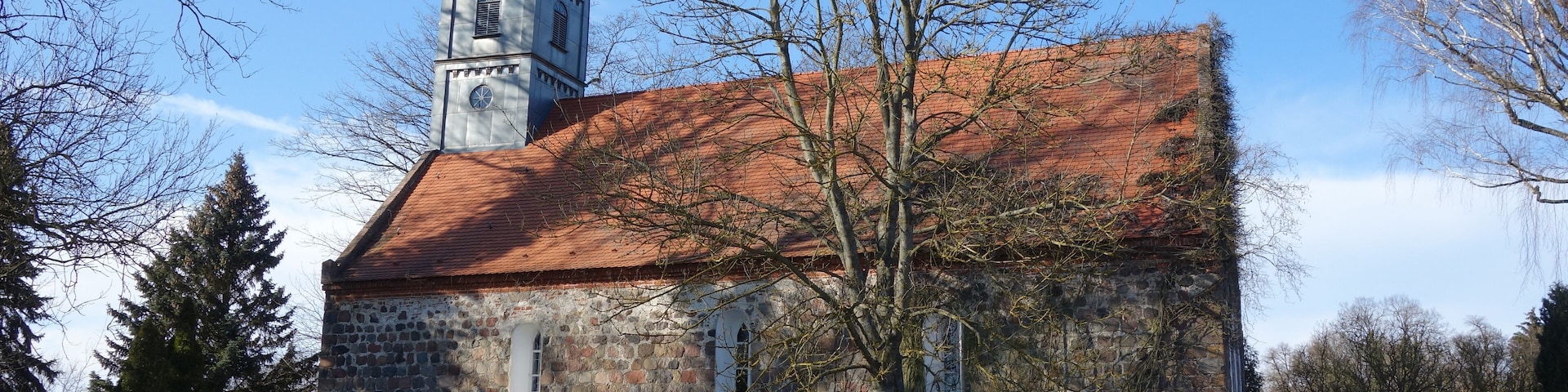 This is a picture of the Brandenburger Baudenkmal (cultural heritage monument) with the ID