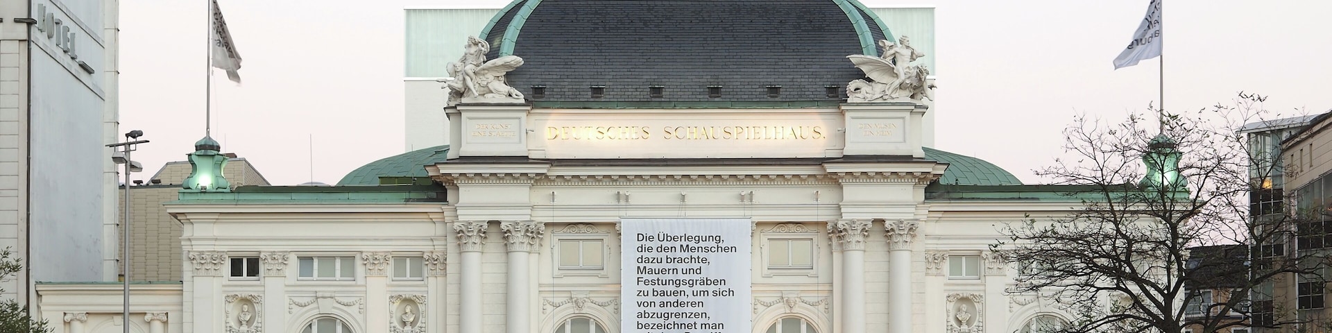 This is a photograph of an architectural monument. It is on the list of cultural monuments of Hamburg, no. 618