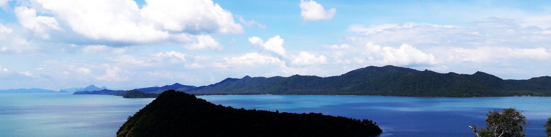 Sit along the far side to get this gorgeous view over breakfast at Santhiya! #lifeatExpedia