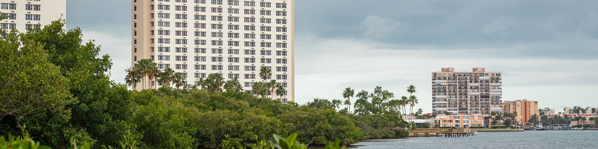 South Pasadena featuring a lake or waterhole