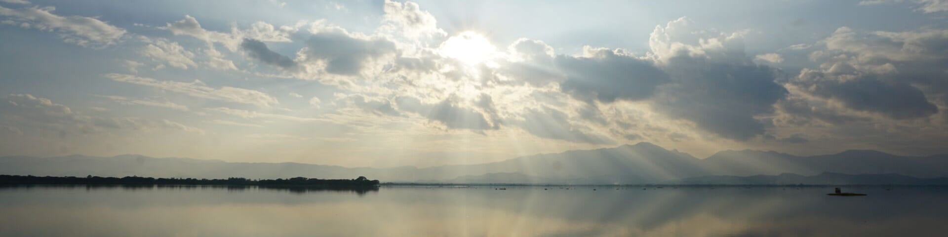 The biggest lake in the North of Thailand.