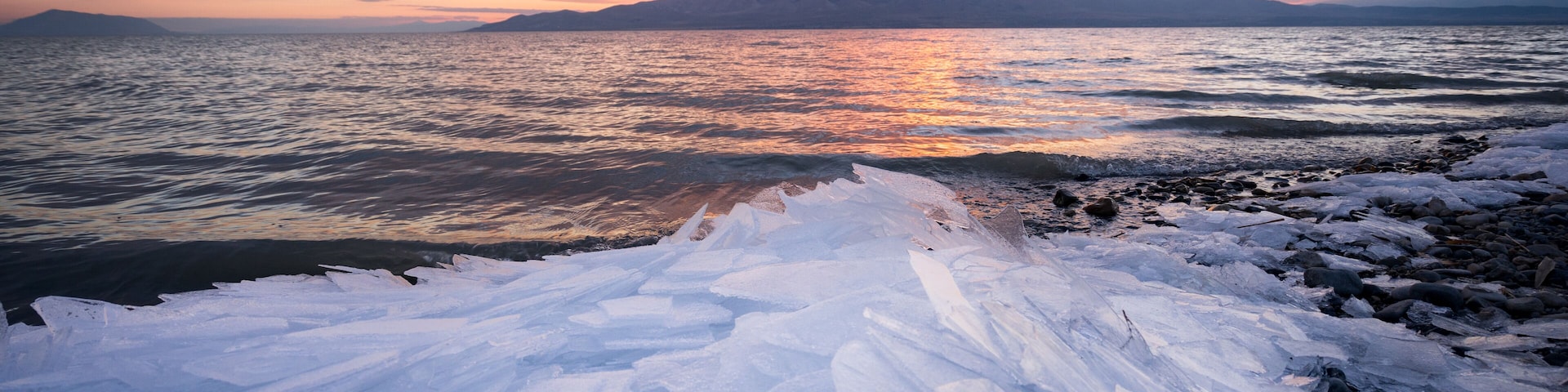 These ice sheets only last a few days. I spent 3 years going to the lake and I missed it 2 years in a row. The 3rd year was stunning!
#adventure #sonyimages #sonyalpha #bealpha #sony