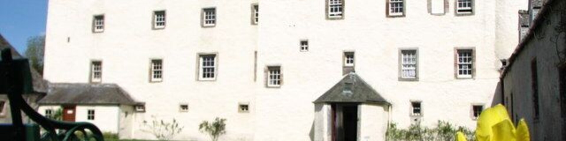 Traquair House The oldest inhabited house in Scotland