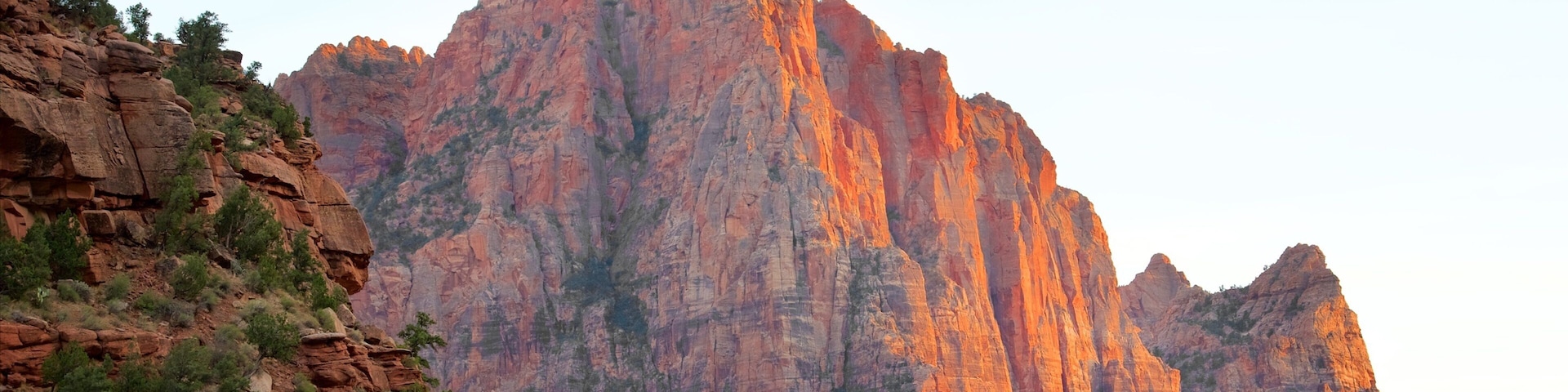 Zion National Park que inclui paisagem, cenas tranquilas e montanhas
