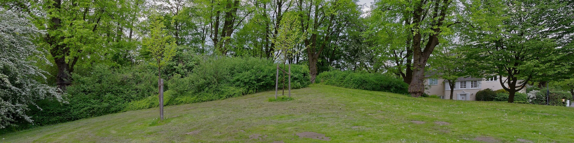 This is a photograph of an architectural monument. It is on the list of cultural monuments of Hamburg, no. 20884