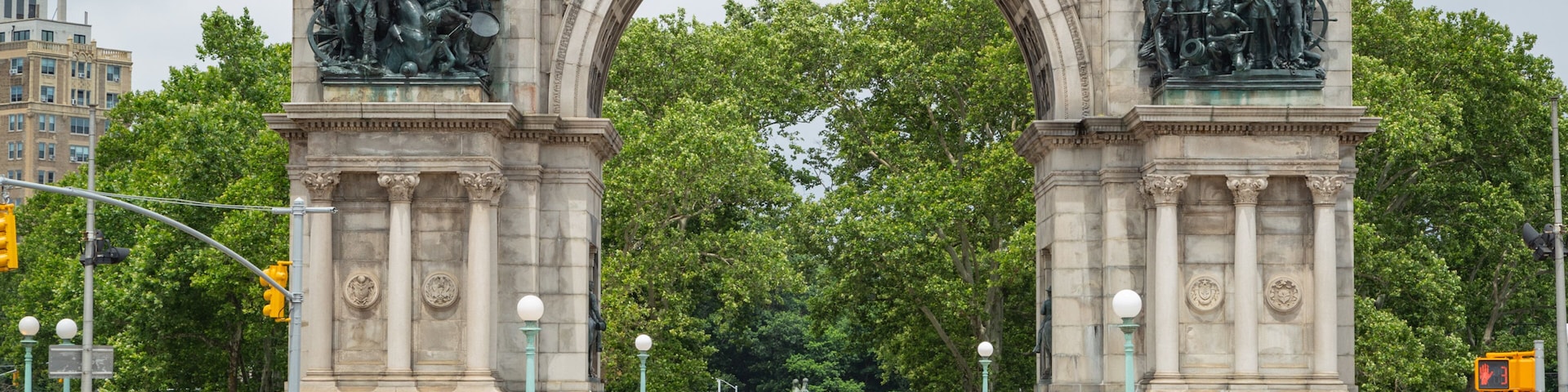 Soldiers and Sailors Memorial Arch which includes heritage elements