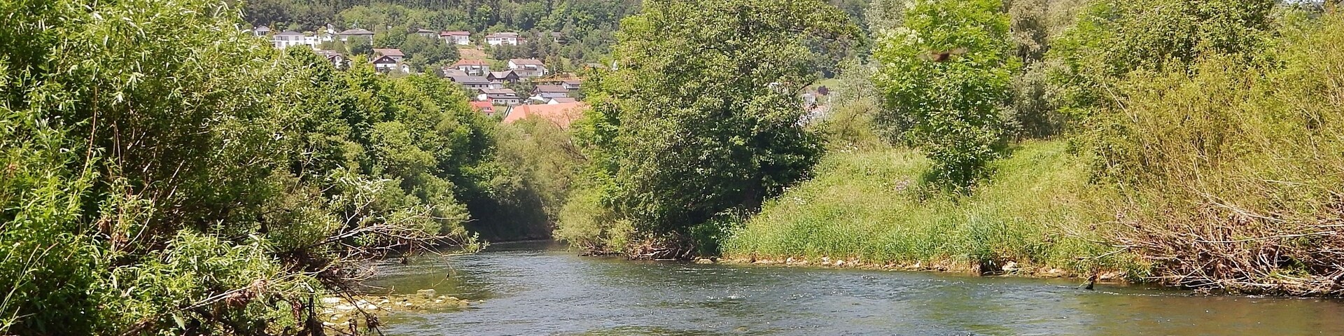 Beim 366 km langen Neckartalradweg: Neckar zwischen Sulz und Horb