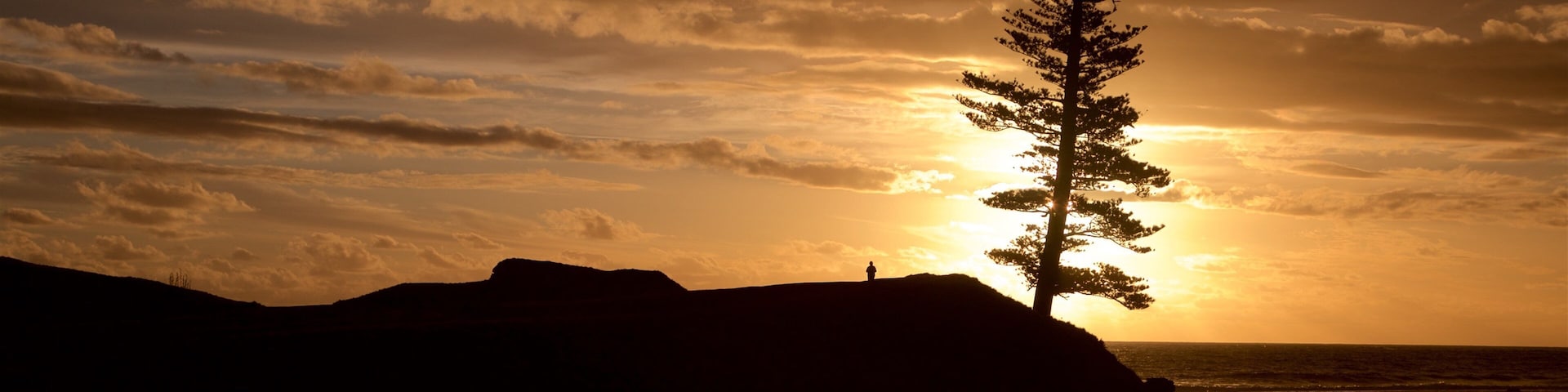 Norfolk Island showing a sunset and general coastal views