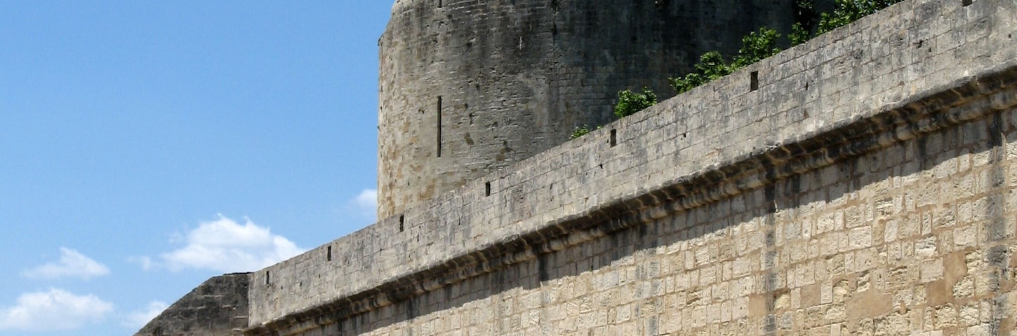 Aigues-Mortes, Gard, Languedoc-Roussillon, Frankrijk. Vestinswerken en Toren van Constance - XIIIe eeuw.