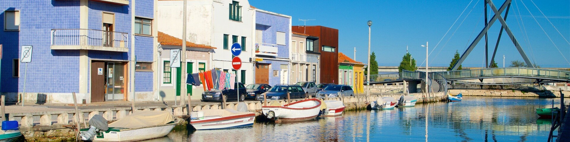 Aveiro que inclui um rio ou córrego