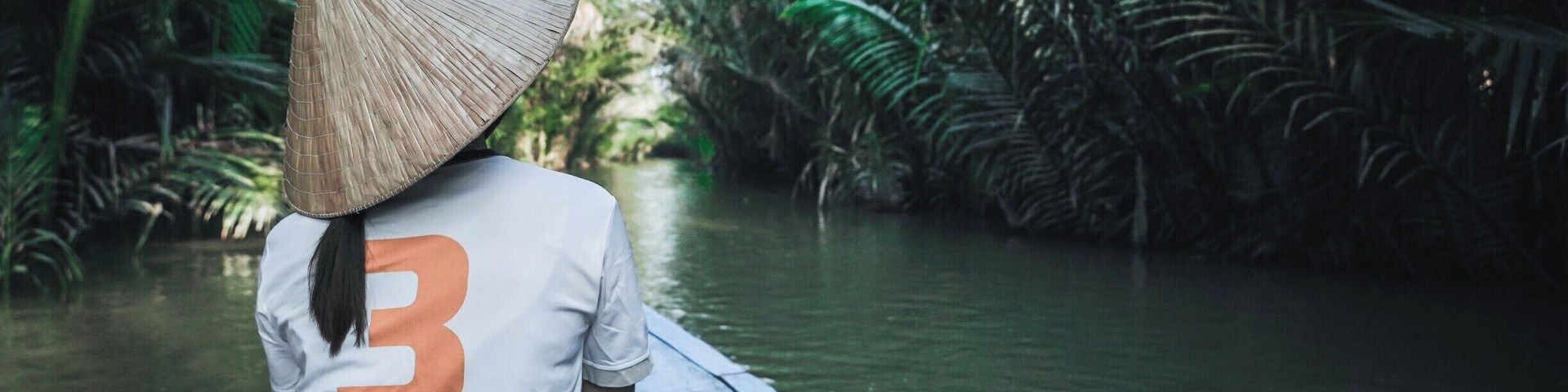 Nam Views | Mekong River: As much solo traveling as I do I often arrive somewhere new knowing very little people or no one at all. This has always been one of my favorite aspects of traveling, the chance to meet someone new from a different culture and hear their story intrigues me. A visit to the Mekong River was one of the top places I wanted to visit while in Vietnam but I’m not a organized tour type of guy and it’s quite a bit of a ride so I wasn’t sure how I was going to do it. During a dinner with my friend @littlemay.05 who was visiting her family in Vietnam for the Tet Holiday I was introduced to her friend @myn.57 who’s hometown is near the Mekong River. She offered to pick me up from a nearby bus station and take me on a tour of the river. It was so refreshing getting away from the city for a bit and I had a great time, thanks so much Myn!
.
.
.
.
#sonyalpha #sonya7riii #traveler #travellife #travelphotography #travelpics #travelgram #wanderer #wanderlust #instagood #instatravel #yourshotphotographer #lpfanphoto #troveon #explorevietnam #southeastasia #vietnam #visitvietnam #beautifulseasia #igvietnam #vietnamcharm #vscovietnam #asianculture #mekongriver #mekongdelta #river #rowboat #woodenboat #nonla #nature