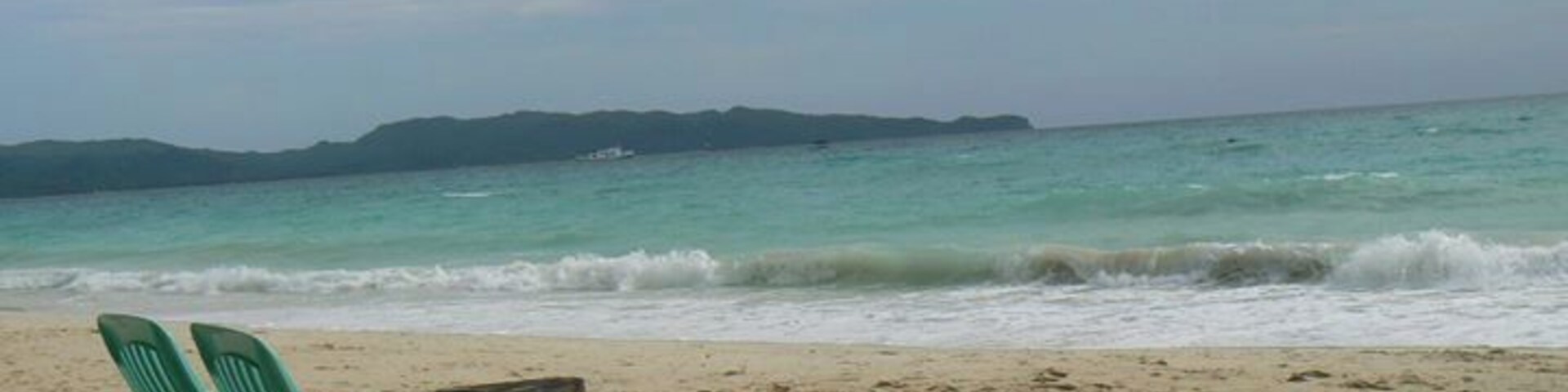 For the booze: chill by the beach in this locally-owned cafe situated in a serene station 3 area of Boracay Beach. Look for Joe,d Pirate, & he could accommodate you for a 'paraw' sailing.