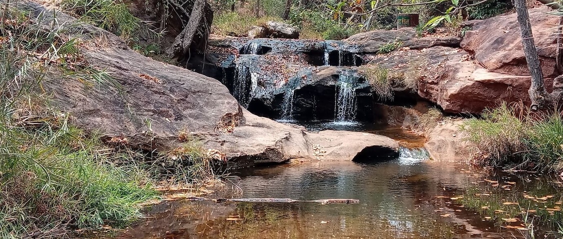 Apsara vihar. Pachmarhi