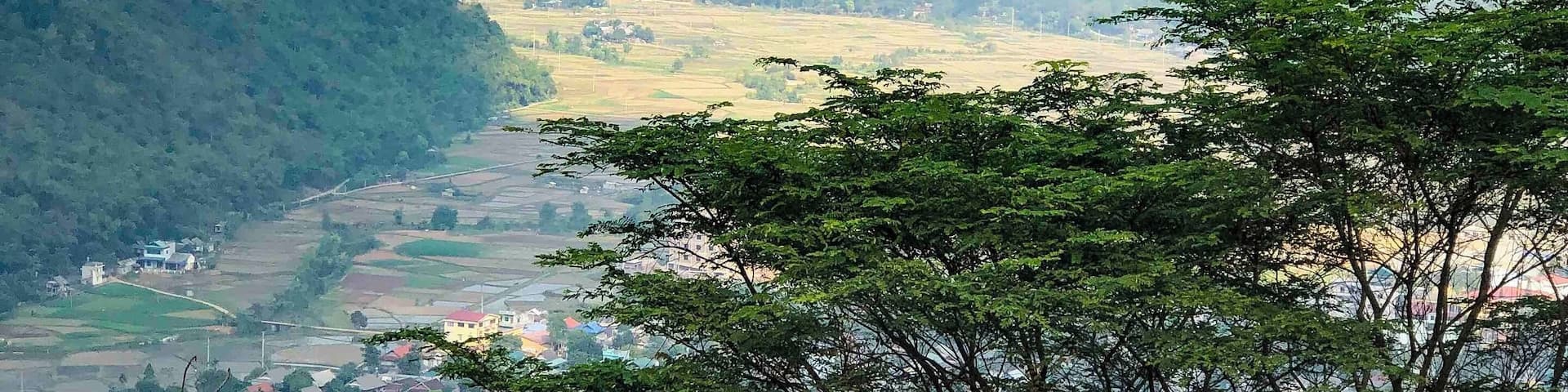 View from 1000 steps trail, Mai Chau Valley, Vietnam
#adventure