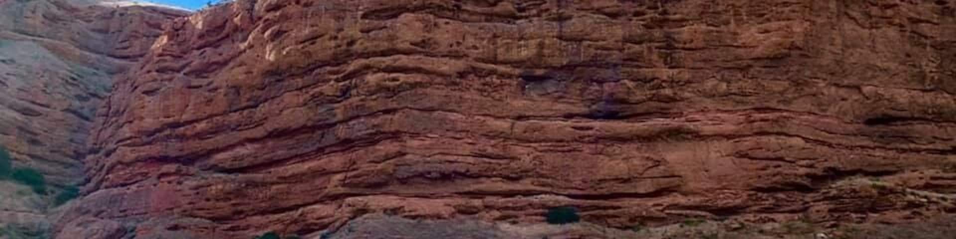 #adventure
Echo Canyon, a stunningly beautiful stretch of territory flanked by towering red cliffs and rock formations.
Echo, Utah, once a town of significant geographical and social importance in territorial Utah has become a virtual ghost town, physically isolated from the interstates that run a short distance from its once bustling main street. In its history, it was a key location along the Hastings Cutoff Trail, the Donner Party passed by in 1846 as well as some 75,000 Latter-day Saint emigrants between 1847 and 1869. The Pony Express, various stage and mail lines, the Overland Telegraph, the Transcontinental Railroad, and the Lincoln Highway all utilized Echo’s location for their routes.