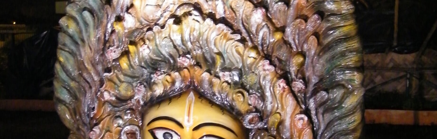 Musk Garden
Visit after sunset to see hundreds of musk around the world Unique collection indeed