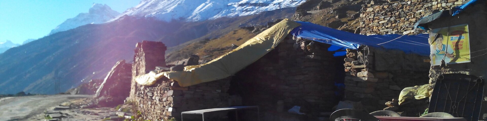 Temporary hotel on the way to Rohtang La.
In India these are known as 'Dhabas'.