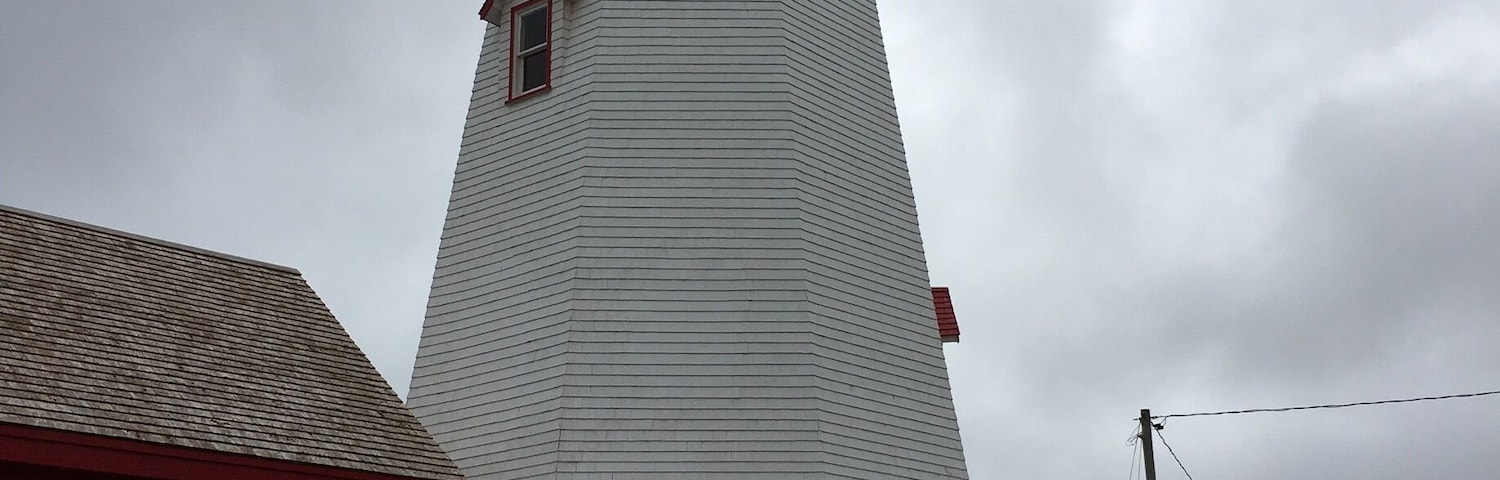 You can visit this lighthouse than go eat a seafood chowder!