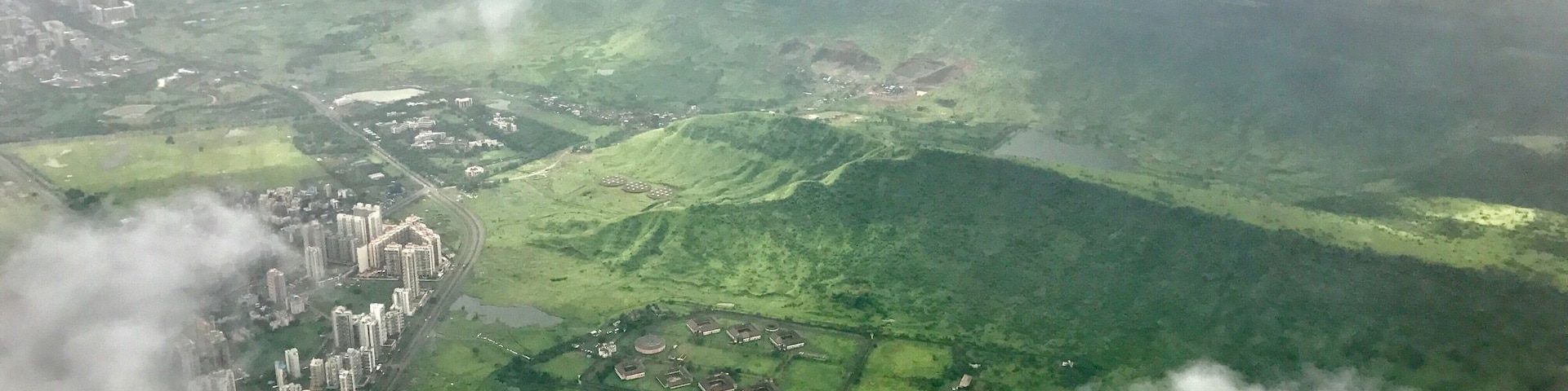 Aerial view over nearby of Navi Mumbai...
#amitravaliya #colorful #amazing #moments #trip #tbt #awesome #bluesky #beautiful #bestoftheday #clouds #photooftheday #picoftheday #green