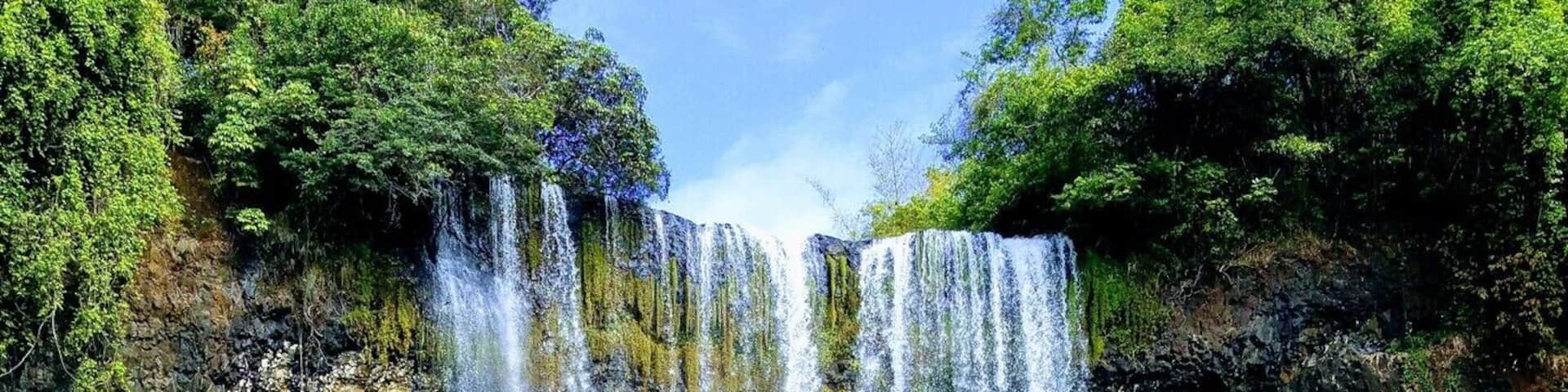 Tad Alang, Bolaven Plateau, Pakse, Laos
Tad Alang is another stunning waterfall along the 3 day motorbike loop around the Bolaven Plateau. #TakeAHike #packsandaplan
Find out more about Pakse Bolaven Motorbike Loop http://packsandaplan.com/?p=1346