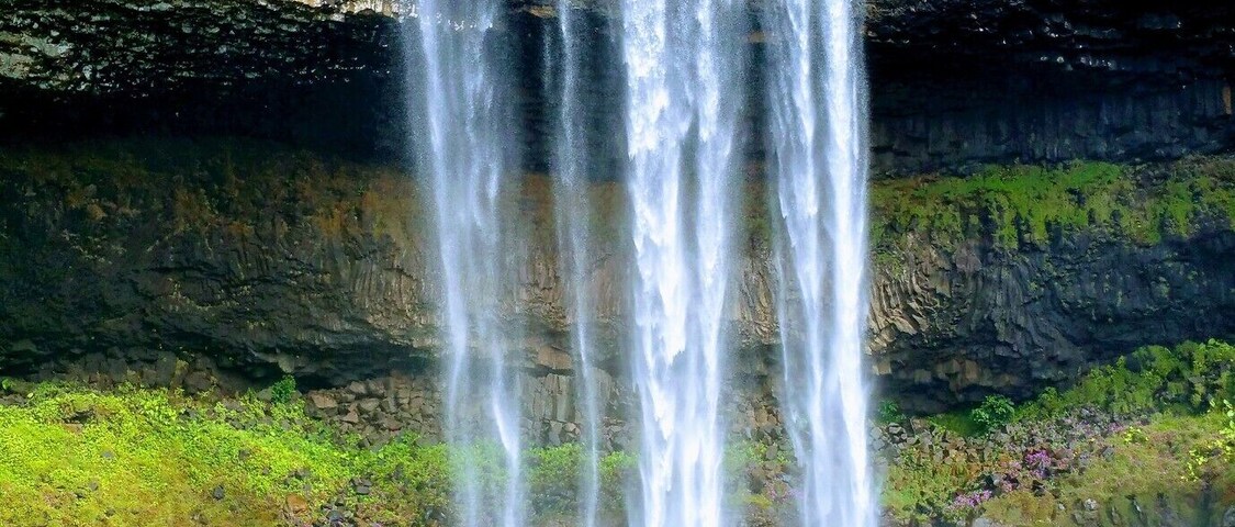 Tad Alang, Bolaven Plateau, Pakse, Laos
Tad Alang is another stunning waterfall along the 3 day motorbike loop around the Bolaven Plateau. #TakeAHike #packsandaplan
Find out more about Pakse Bolaven Motorbike Loop http://packsandaplan.com/?p=1346