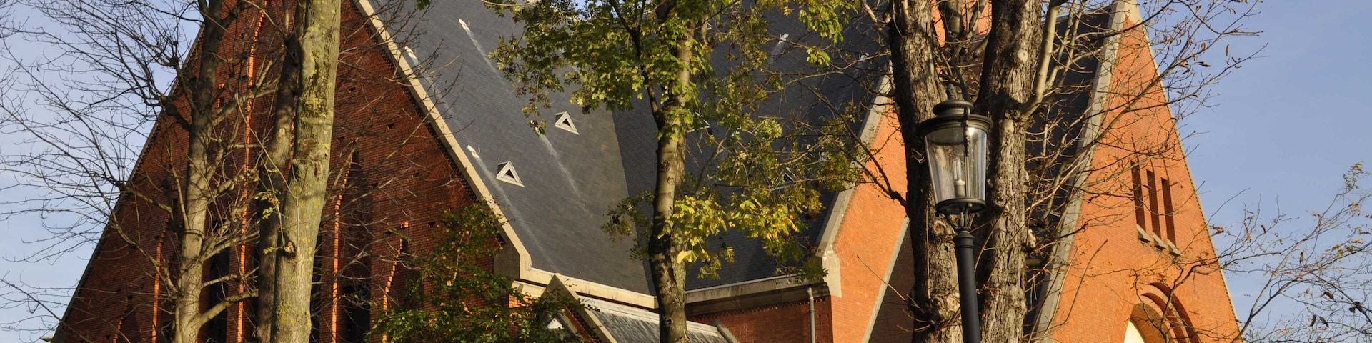 Eglise Sainte-Louise-de-Marillac de Drancy. 5 rue Anatole France.