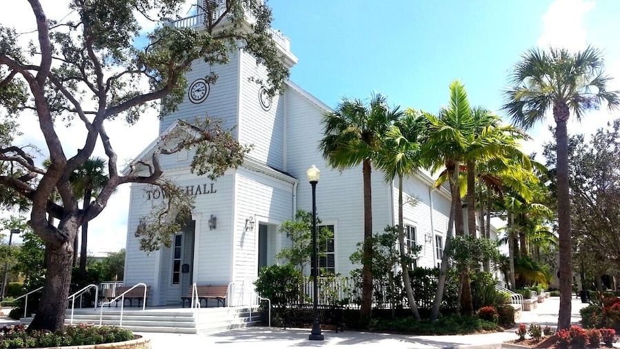 The town hall center at Tradition