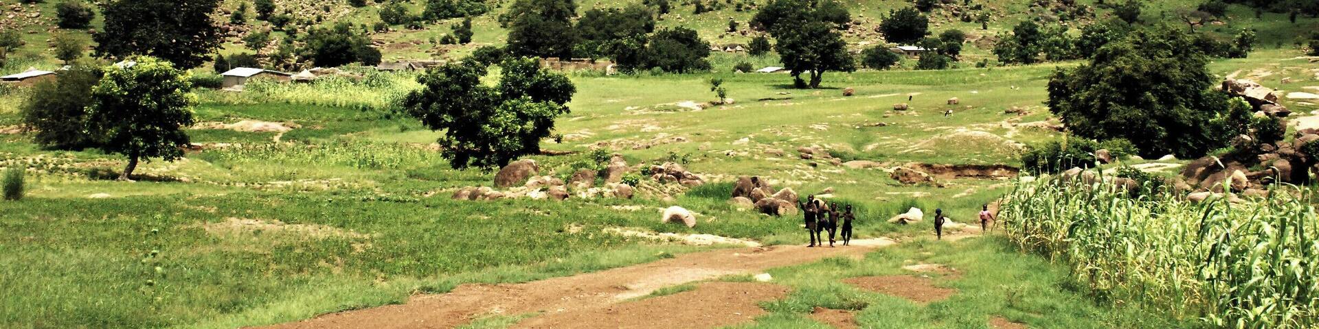 Strolling in northern Ghana: up and down we go :)