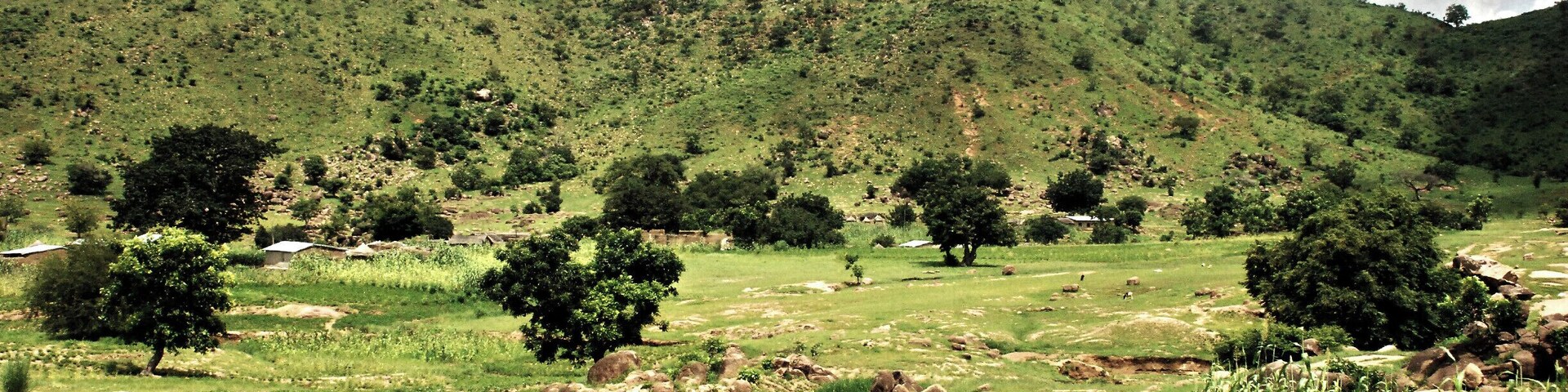 Strolling in northern Ghana: up and down we go :)