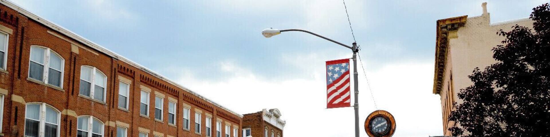 Mini Takes the States 2014 Road Rally Buffalo to Bethlehem Leg:
Downtown Punxsutawney has more to offer than just Phil-mania. Take for instance this old street clock. I like old pre-digital street clocks.
#minitakesthestates