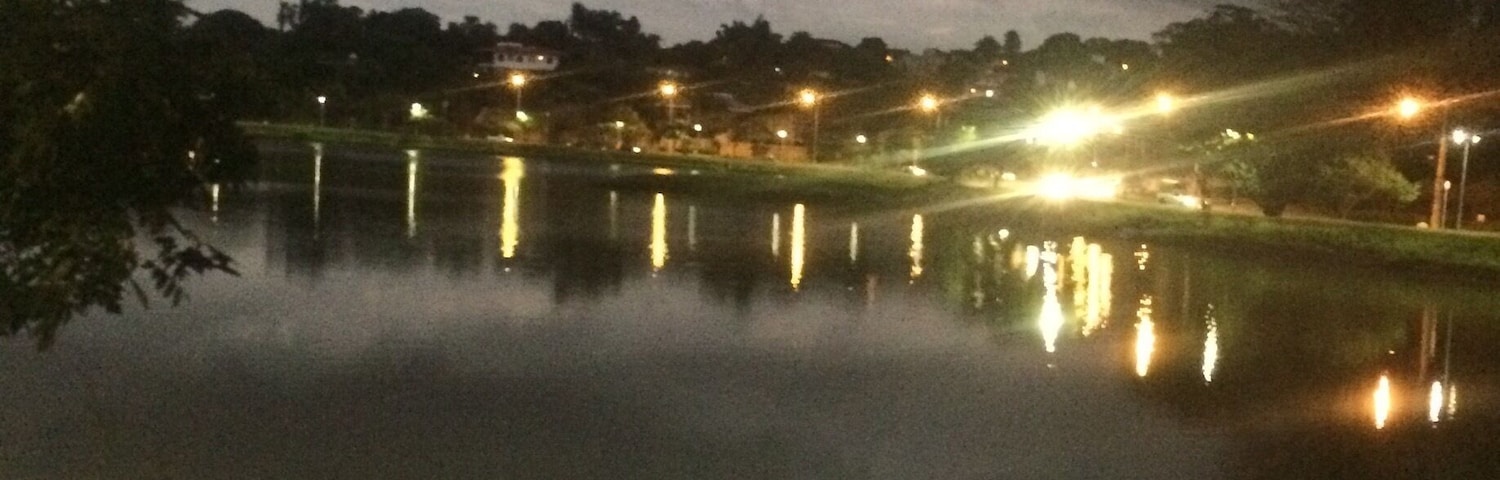 Pampulha area: this place is used for a sort of people to run... There is a nice view