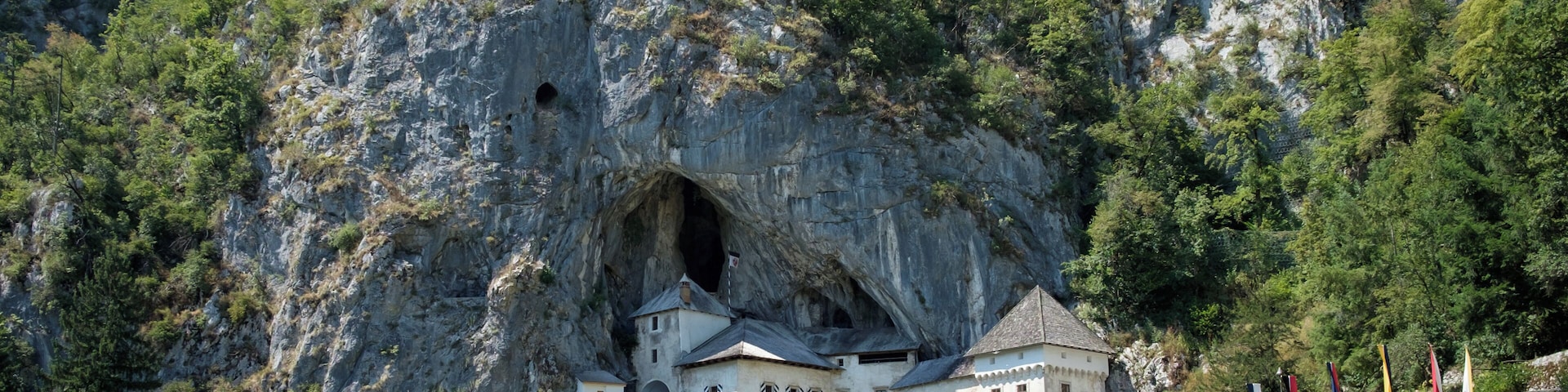 Predjama Castle