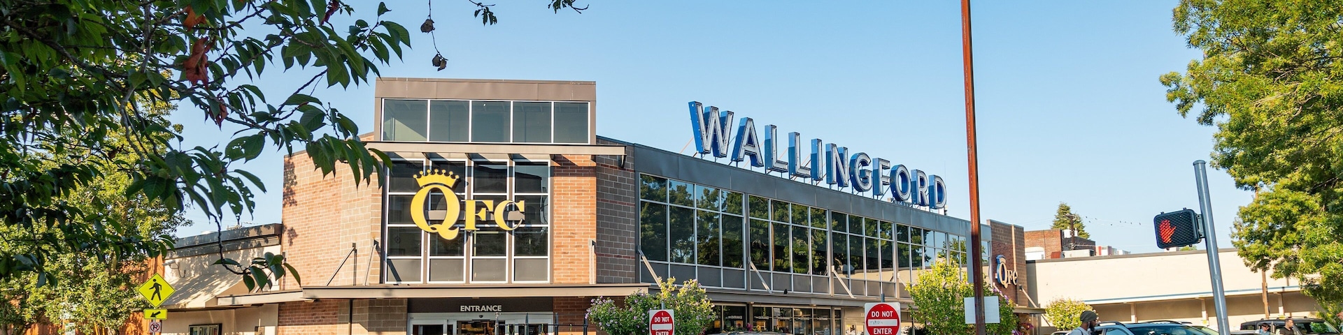 Wallingford which includes signage