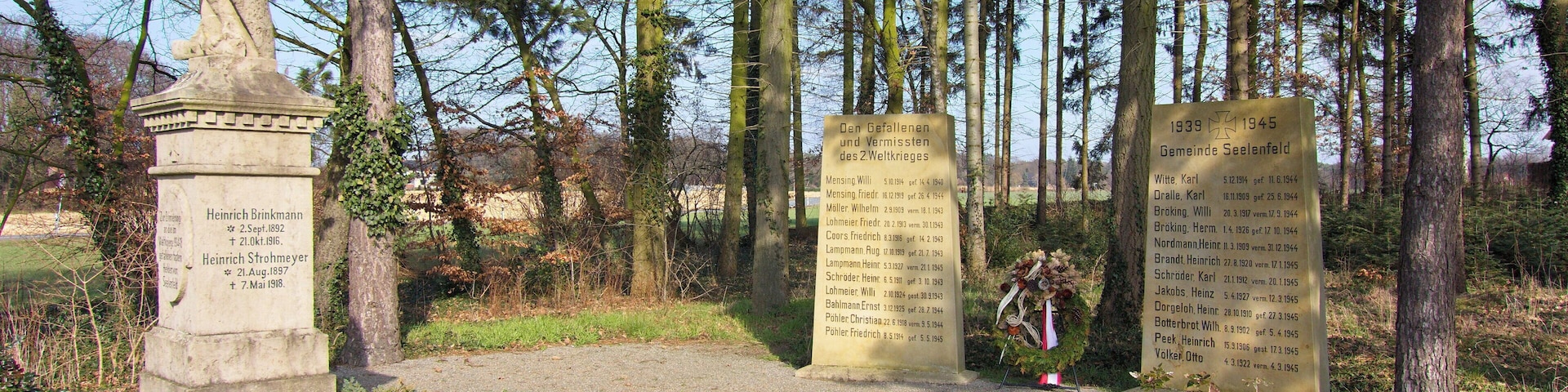 Das Kriegerdenkmal von 1920 in Seelenfeld (Petershagen) erinnert an die Gefallenen des Ersten Weltkrieges.