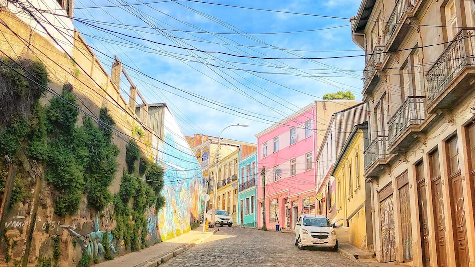 The beautifully colorful, quaint backstreets of Valparaiso.