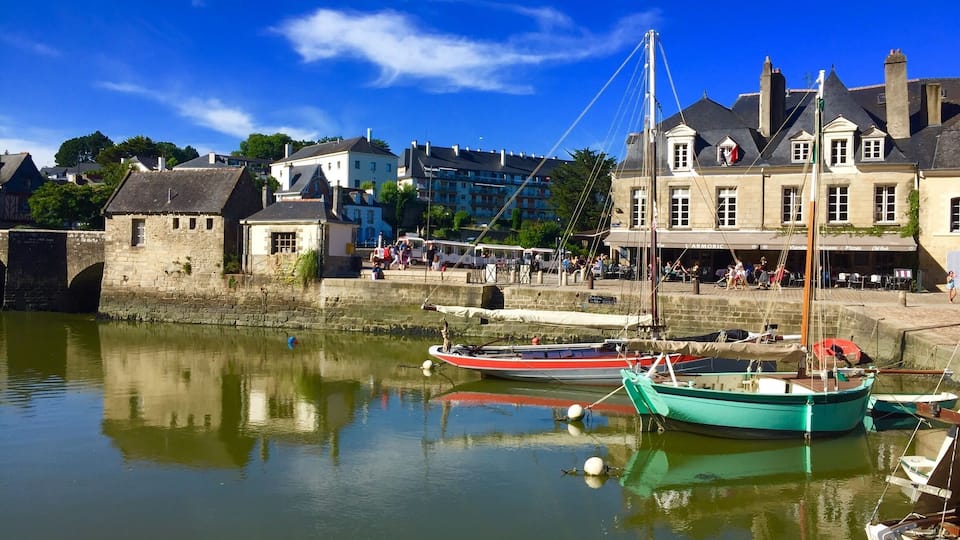 Wander around the medieval fishing port of Le Goustan, enjoy a beer and watch the world go by.