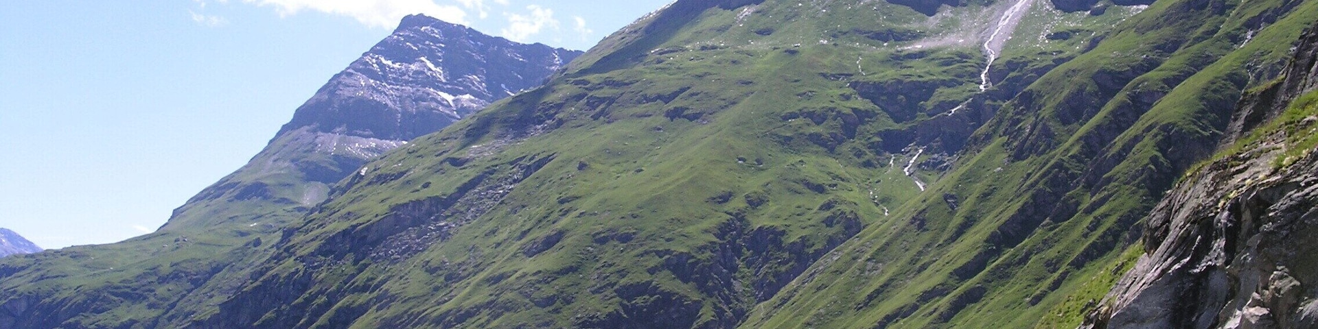 Strasse vom Maurienne-Tal in Richtung Col de l' Iseran