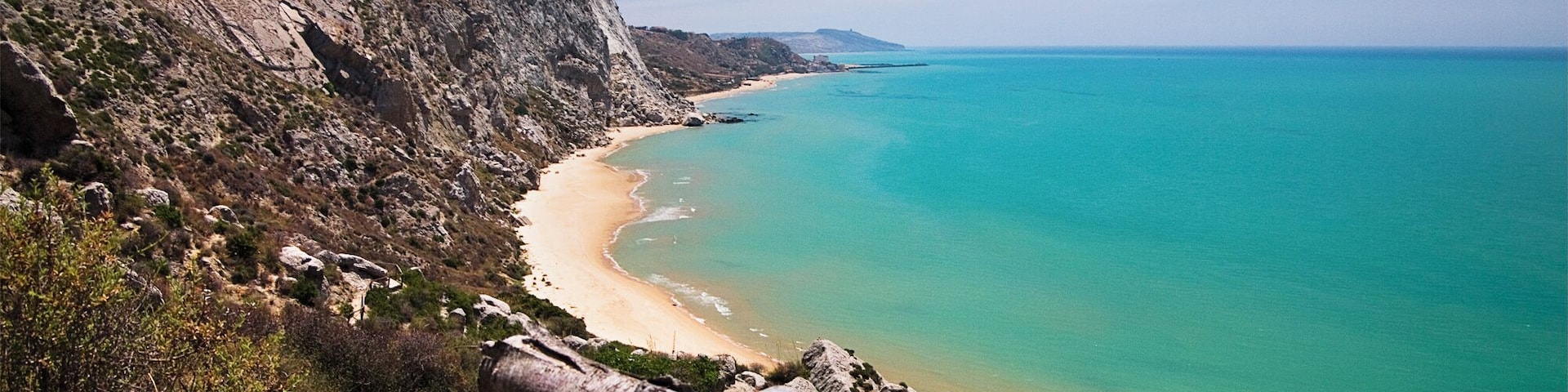 The authorisation for taking photos of this object was provided by the World Wide Fund for Nature Italy.