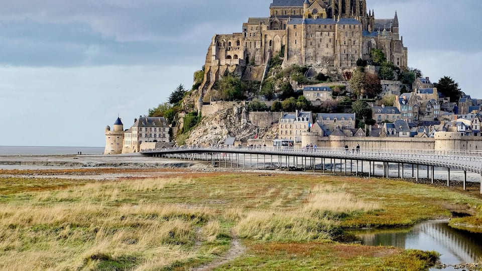 A Unesco Heritage site, Mont Saint-Michel is beauty of a city, built on an island that gets totally isolated by high tide. The Abbey is also a treasure of artistic and architectural work, especially since this was build such a long time ago! A marvel not to miss! #Trovember