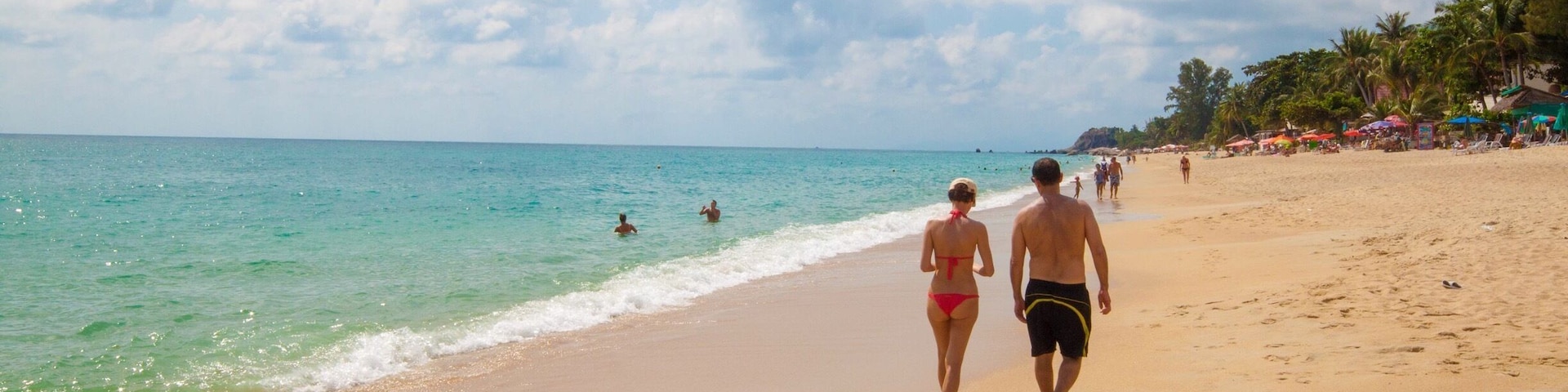 A common misconception about #ExpatLife is that it’s basically one long #holiday - lazing on a #beach, like here at #Lamai on Koh Samui, #Thailand 🇹🇭. It isn’t. #LifeAtExpedia