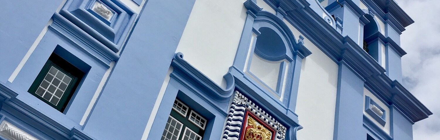 From 1498, this building, now a church, was the first hospital in Angra do Heroísmo city - city classified as World Heritage site by UNESCO in 1983.
Angra do Heroísmo - Terceira Island - Azores - Portugal