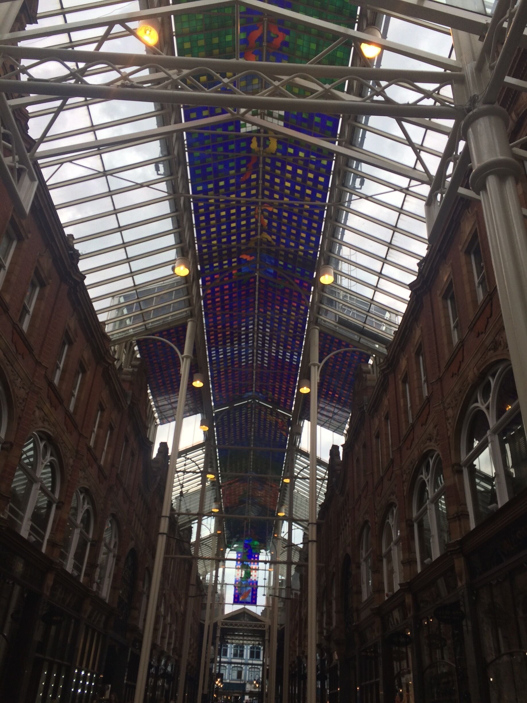 Fabulous glass. Ruling in this shopping area