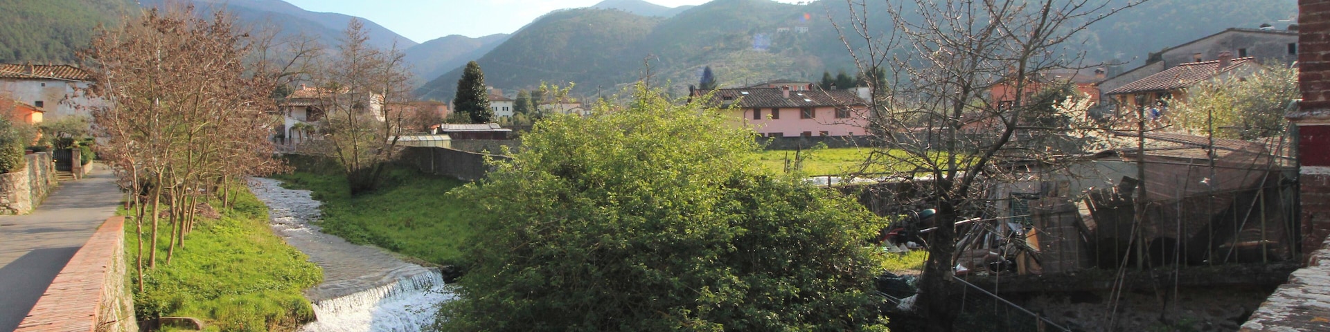 River Rio di Vorno, Vorno, hamlet of Capannori, Province of Lucca, Tuscany, Italy