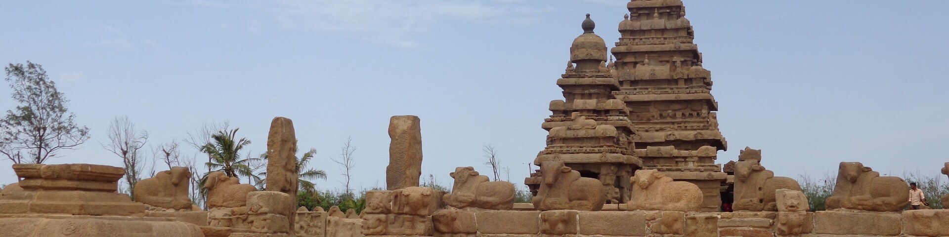 Built in the 7th century during reign of Pallava dynasty, Shore Temple is a majestic sight that will leave you in complete awe