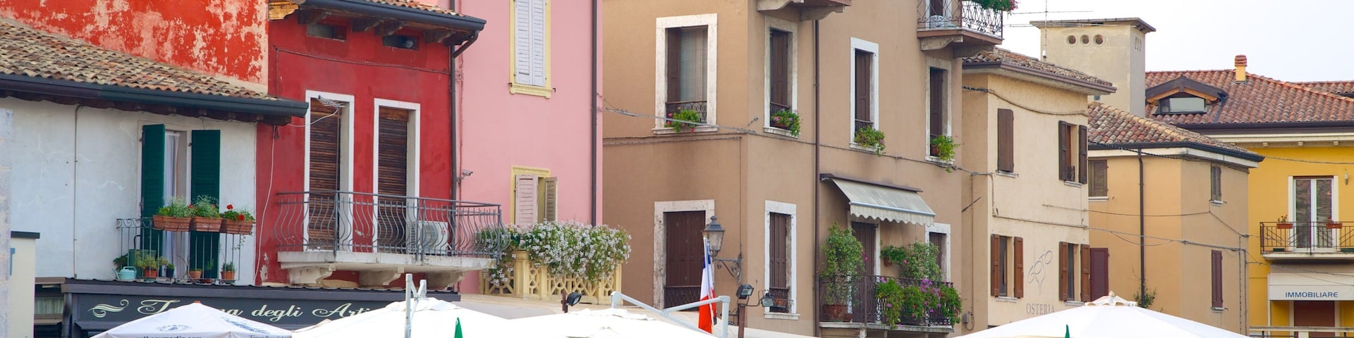 Peschiera del Garda which includes a city