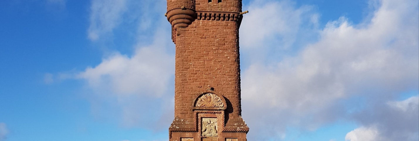 The Airlie Monument was built in 1901 to commemorate David Ogilve, the 9th Earl of Airlie, who died at the Battle of Diamond Hill in South Africa. Its located between Glen Prosen and Glen Clova in Kirriemuir.
The walk starts through the forest and then opens up onto moorland which you can walk further for. Great walk, kind of steep at points but amazing for our dogs. If you can, go back to the start where you will of passed a stone memorial called 'Scott-Wilson memorial'. It's definitely worth a visit!