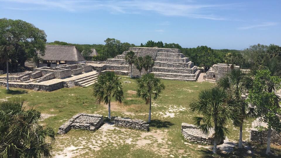 Never crowded Mayan ruin only 2 km from the Gulf of Mexico